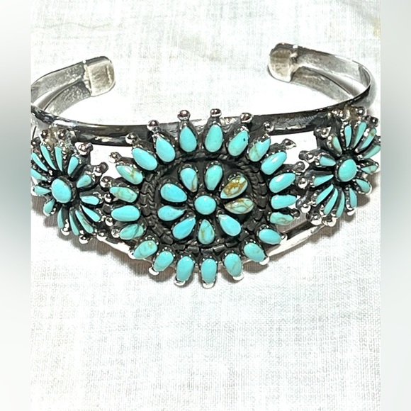 Native American | Jewelry | Exquisite Authentic Native American Petit ...
